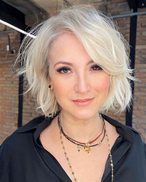 31 Chin Length Layered Bob Haircuts That Will Transform Your Hair And