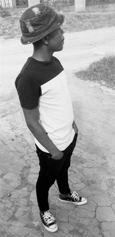 Chesley Chely Chesley Chely Added A New Photo