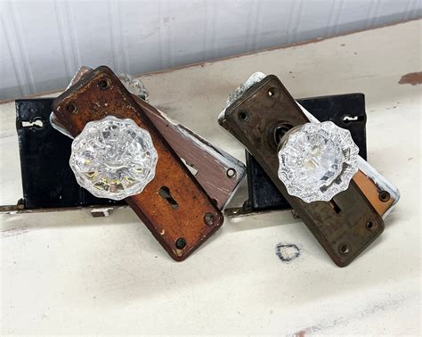 Set Of Vintage Glass Door Knobs With Original Hardware With Locks No Keys Etsy