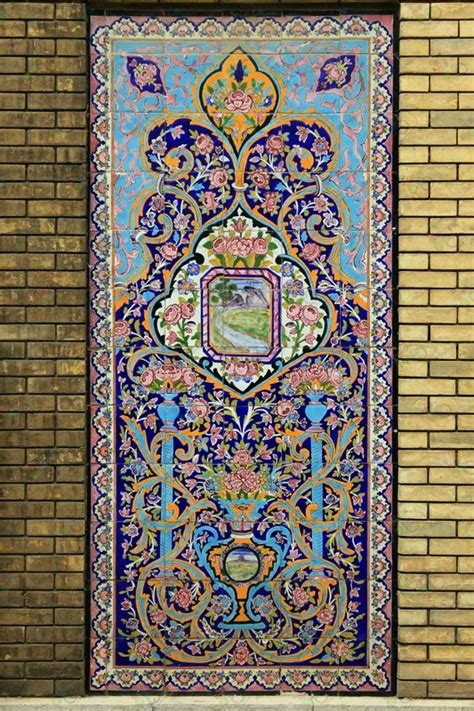 تصویر با کیفیت نمایی از کاشی کاری کاخ گلستان کد 30037 عکس گراف