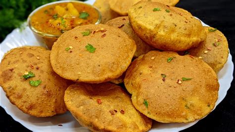 उड़द दाल की मसाला पूरी को ऐसे बनायेंगे तो कचौड़ी खाना तो भूल ही जायेंगे
