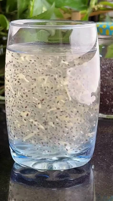 Use Chia Seed For A Flat Tummy [video] In 2024 Chia Seed Water Chia Seeds Healthy Drinks