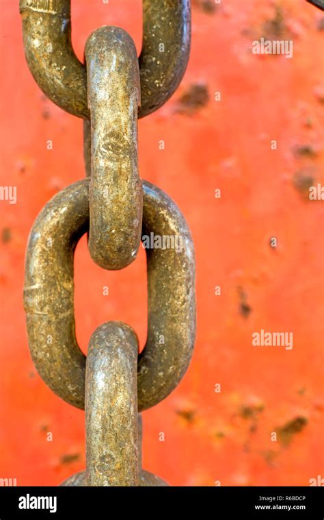 Closeup Rusting Chain Hi Res Stock Photography And Images Alamy