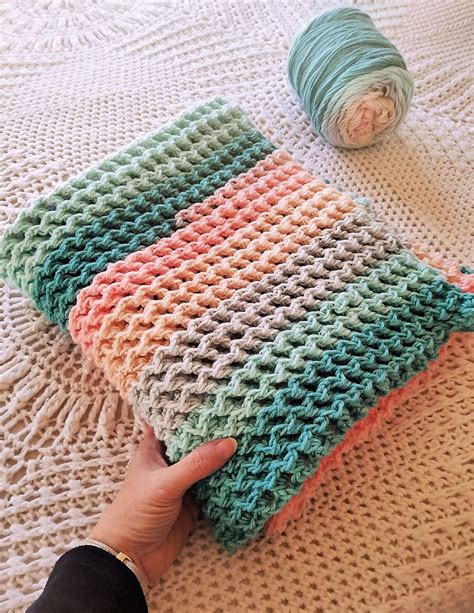 Ravelry Zigzag Waffle Blanket By Lisa Van Klaveren Crochet Projects