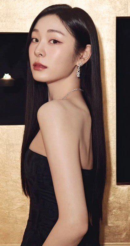 김연아 블랙드레스 입고 우아美 화보 파이낸셜뉴스 김연아 블랙드레스 입고 우아美 화보 파이낸셜뉴스