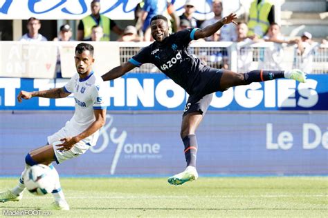 Ligue 1 Aj Auxerre Om Lalbum Photo