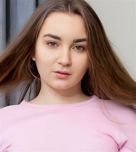 Adele Hotness Wiki Age Boyfriend Net Worth Photos Videos