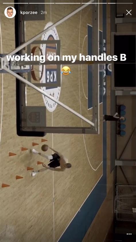 This Mans Grinding B Rnyknicks