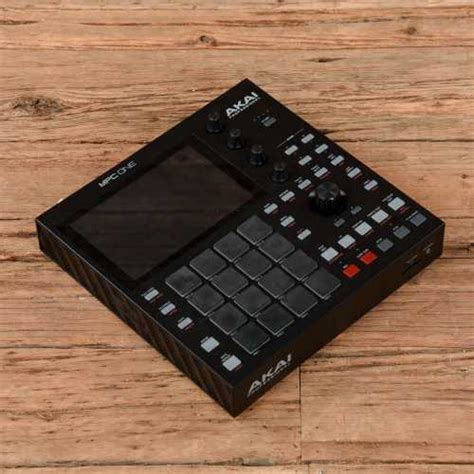 Akai Mpc One Standalone Midi Sequencer Mpc One Standalone Midi