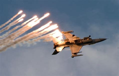 F 16 Fires Flares Military Machine