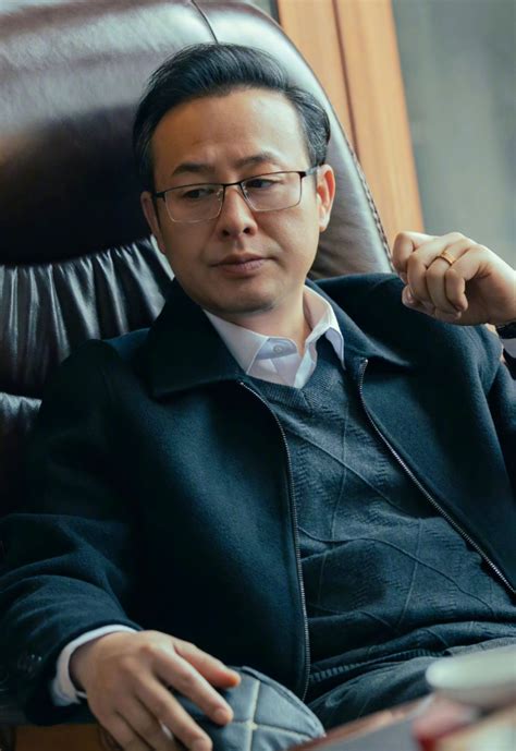 张颂文落选风波升级，网友质疑《狂飙》剧组主动放弃白玉兰奖评选 知乎