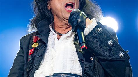 Alice Cooper And Corey Taylor Heading To Monsterpalooza Horror Convention In Pasadena This May