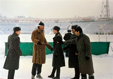 Aad De Mos Schittert In Eigen Documentaire ‘de Scène Met Dick Advocaat Is Prachtig Recht Uit