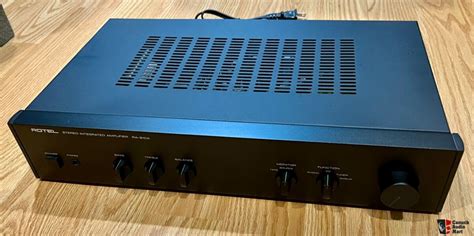Rotel Ra 810a Integrated Amplifier Very Good Condition Photo 4864671