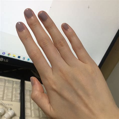 더쿠 네일 색 추천 젤 X 오묘한 색 러버