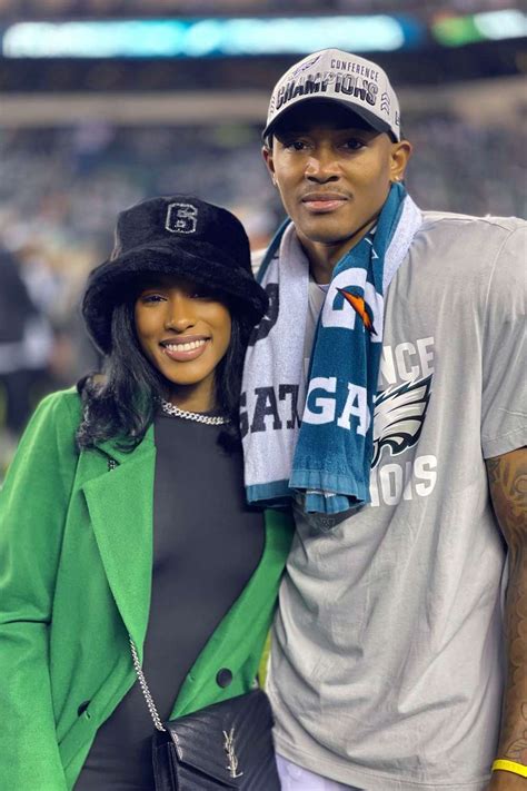 Meet The Wives And Girlfriends Of The Philadelphia Eagles
