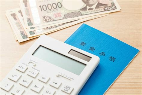 【年金・増額改定】支給は6月13日から！どれくらい増えるのか？《2025年の年金支給日カレンダー》もチェック！ 【年金一覧表】60歳代・70歳