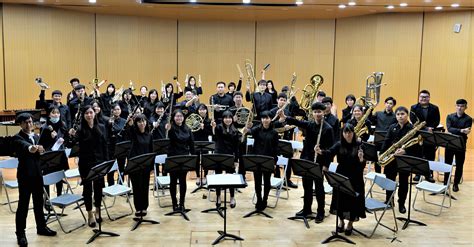 臺北市立大學 應用物理暨化學系 110學年度第2學期蕭奶奶將頒發5位同學獎學金，限大學部學生喔，限博愛學生 條件如下：不限學業表現