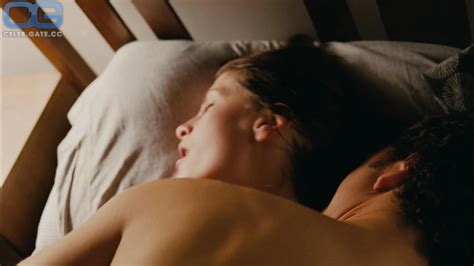 Mischa Barton Nackt Nacktbilder Playboy Nacktfotos Fakes Oben Ohne