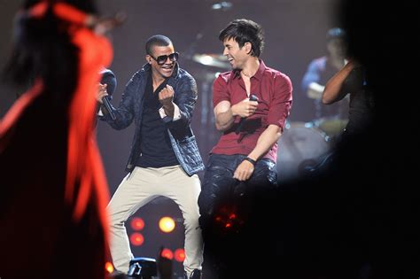 Enrique Iglesiass Bailando Why Did The Global No 1 Fail To Trouble