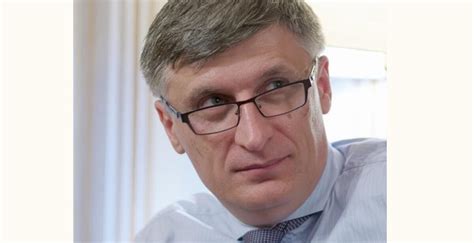 Avramescu Se Retrage Din Cursa Pentru Prezidențiale Care Sunt Motivele