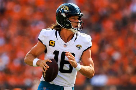 Troubling Highlight Emerges Of Trevor Lawrence Head Coach Liam Coen