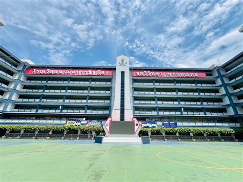 โรงเรียนนวมินท โรงเรียนนวมินทราชินูทิศ สตรีวิทยา พุทธมณฑล