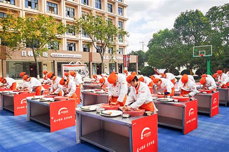 上海新东方烹饪学校厨师培训西餐培训西点蛋糕培训学校