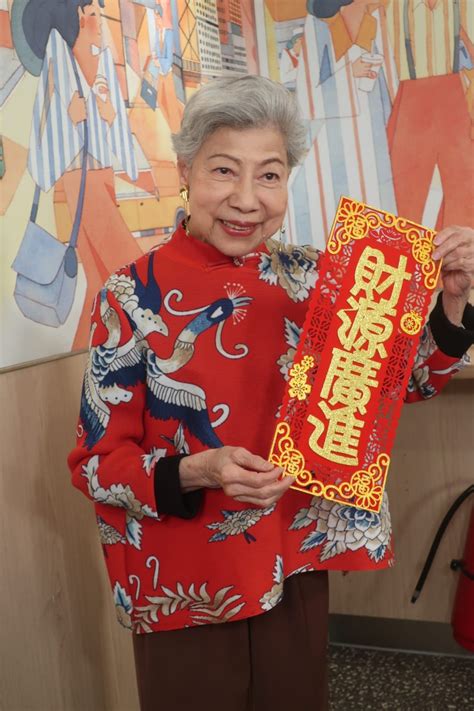 73歲李司棋左耳只得兩成聽力不再拍劇 89歲羅蘭留港過年呼籲打流感針 星島日報