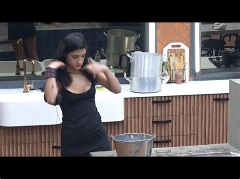BIA CHAMA BABI DE VITIMISTA NÃO TEVE NADA NO BRAÇO QUIS FAZER CENA