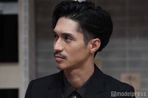 画像4866 錦戸亮、久々の公の場に緊張「色気ダダ漏れな一面はある？」に質問返しで笑い起こす＜離婚しようよ＞ モデルプレス