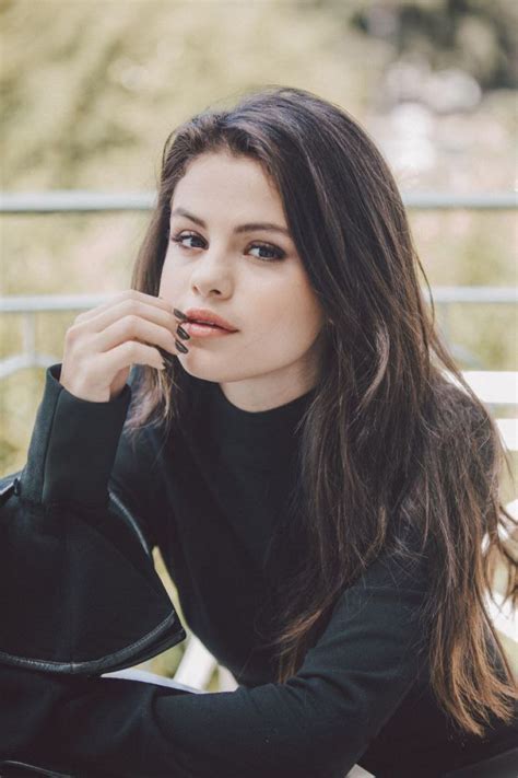 Shes So Cute Rselenagomez