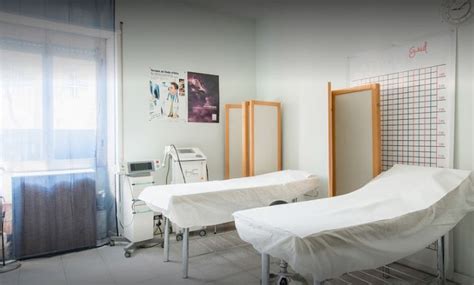 Liposuzione Senza Bisturi Con 2 3 O 4 Fiale Di Fosfatidilcolina Dr