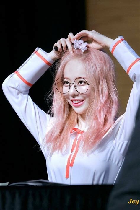 Vivi ♡ 비비 Vivi Photo Archive Olivia Hye