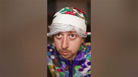 Баба вмирає😅 баба село приколи жартиукраїнською смішнівідео відеоприколи Youtube