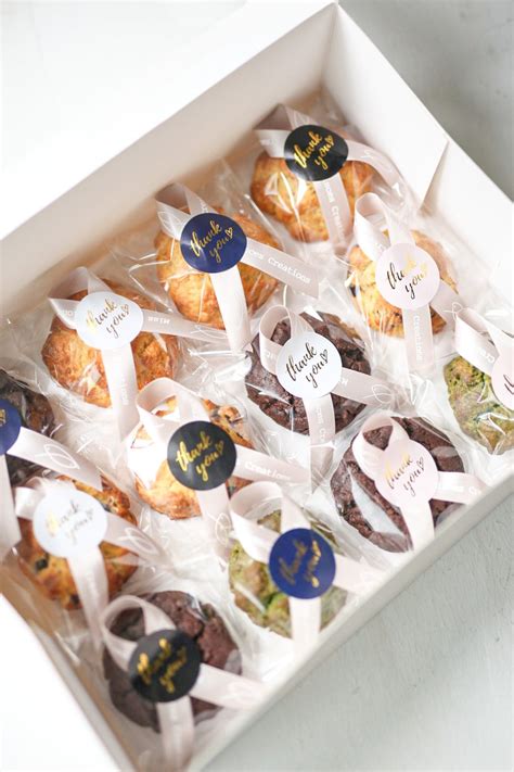 Assorted “thank You” Scones And Cookies Box Box Of 12 Pcs 雜錦鬆餅曲奇感謝禮盒