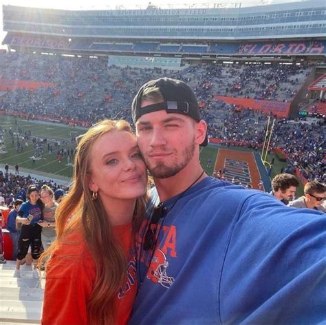 Lily Atlas Lily Bloom And Atlas Corrigan From İt Starts With Us By