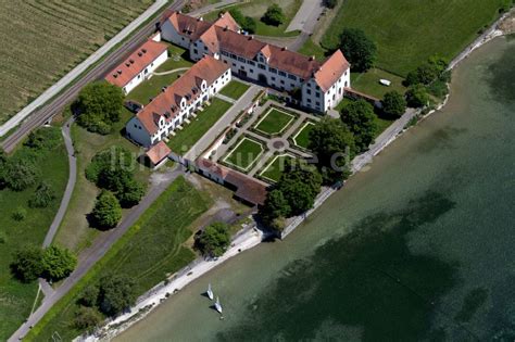 Luftaufnahme Uhldingen Mühlhofen Palais des Schloss Schloss Maurach