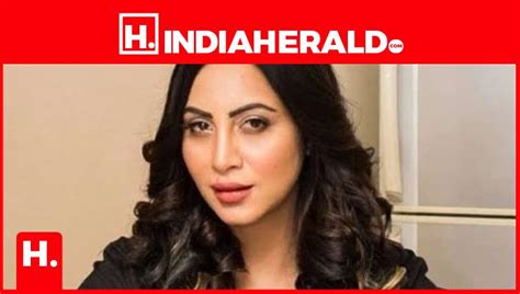 The 4 Controversies Of Controversy Arshi Khan