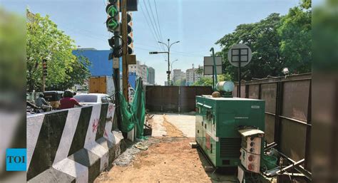 Chetpet Metro Rails Blue Barricades Are Back On Ever Busy Poonamallee