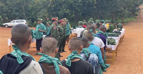 မွန်ပြည်နယ်က အလုပ်သမား အယောက် ၂၀ စစ်မှုထမ်းရန် ဖမ်းဆီးခံရ
