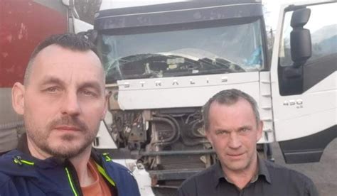 Un şofer de TIR trăieşte din mila colegilor de pe Valea Oltului după