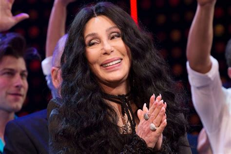 25 Famous Female Singers Too Powerful To Miss