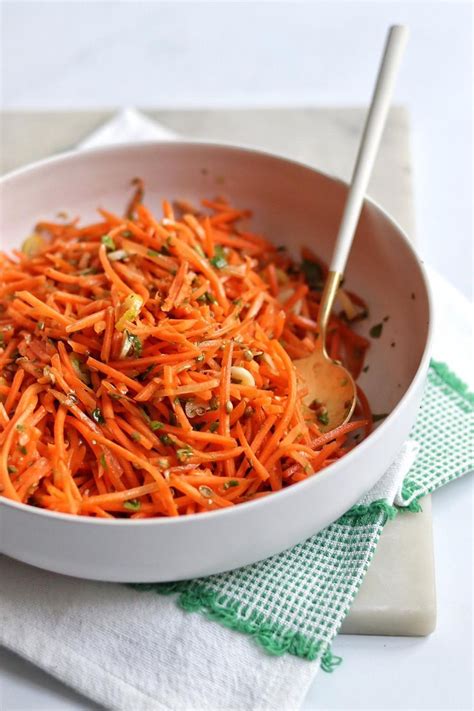 סלט גזר בוכרי כמו של מסעדות על אש Best Salad Recipes Salad Inspiration Delicious Vegetarian