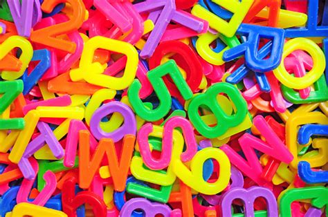 English Alphabet And Number Background 照片檔及更多 2015年 照片 2015年 一組物體