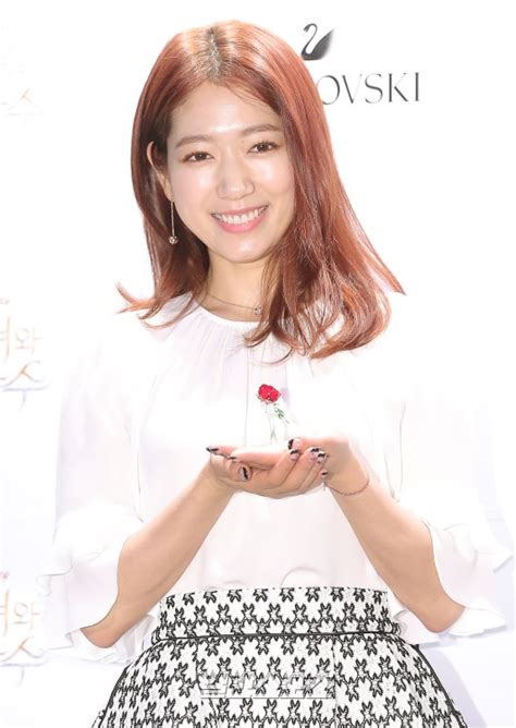 [포토]박신혜 톡~ 터지는 과즙 미소 Jtbc 뉴스