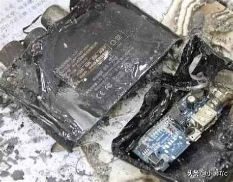 三元锂电池容易起火吗一节锂电池起火三元锂电池自燃大山谷图库