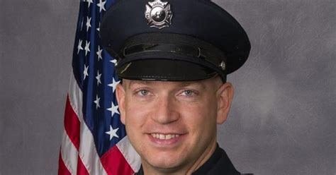 Un Bombero De Illinois Fue Acusado De Provocar Un Incendio Para