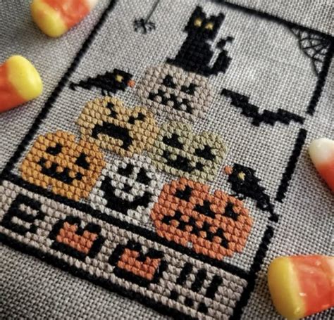 “halloween 2021” Free Small Easy Cross Stitch Pattern Halloween
