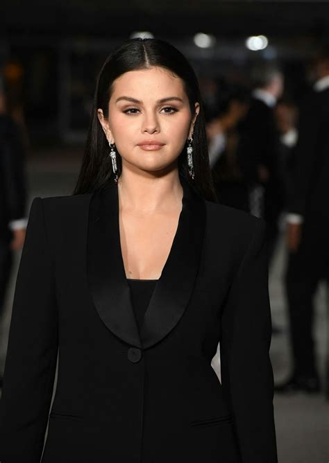 Is Selena Gomez Playing Linda Ronstadt In Rumored Biopic We Investigate